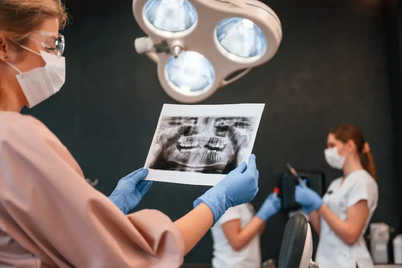 Waarom maakt een tandarts röntgenfoto’s? | Tandartspraktijk Elzenhagen ...
